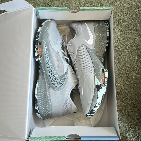 Nike | Shoes | Zoom Freak 4s Size 4m155w Gray With White And Black ...